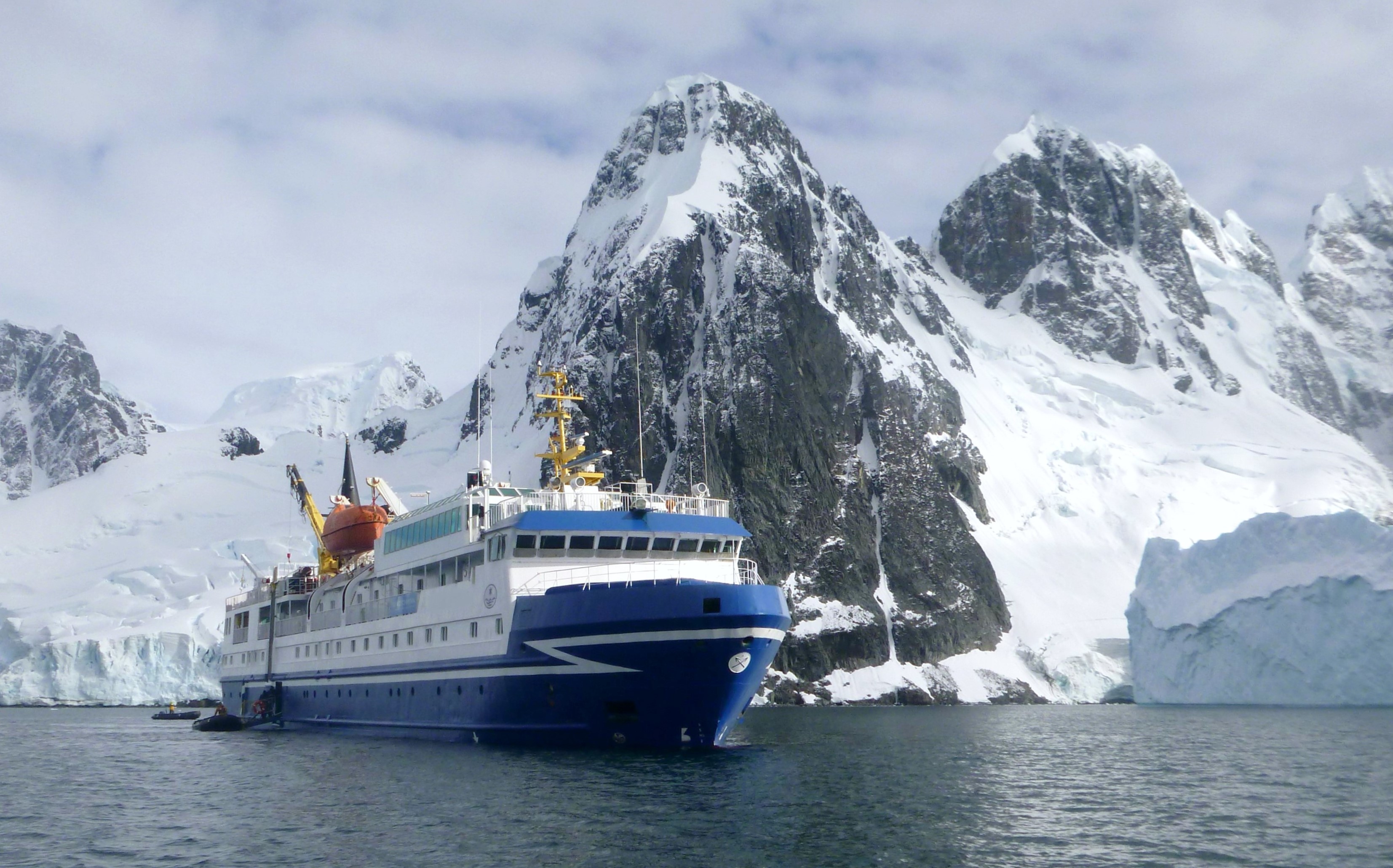 Ocean Nova - Ship Reviews & Cabin Guide | Swoop Antarctica