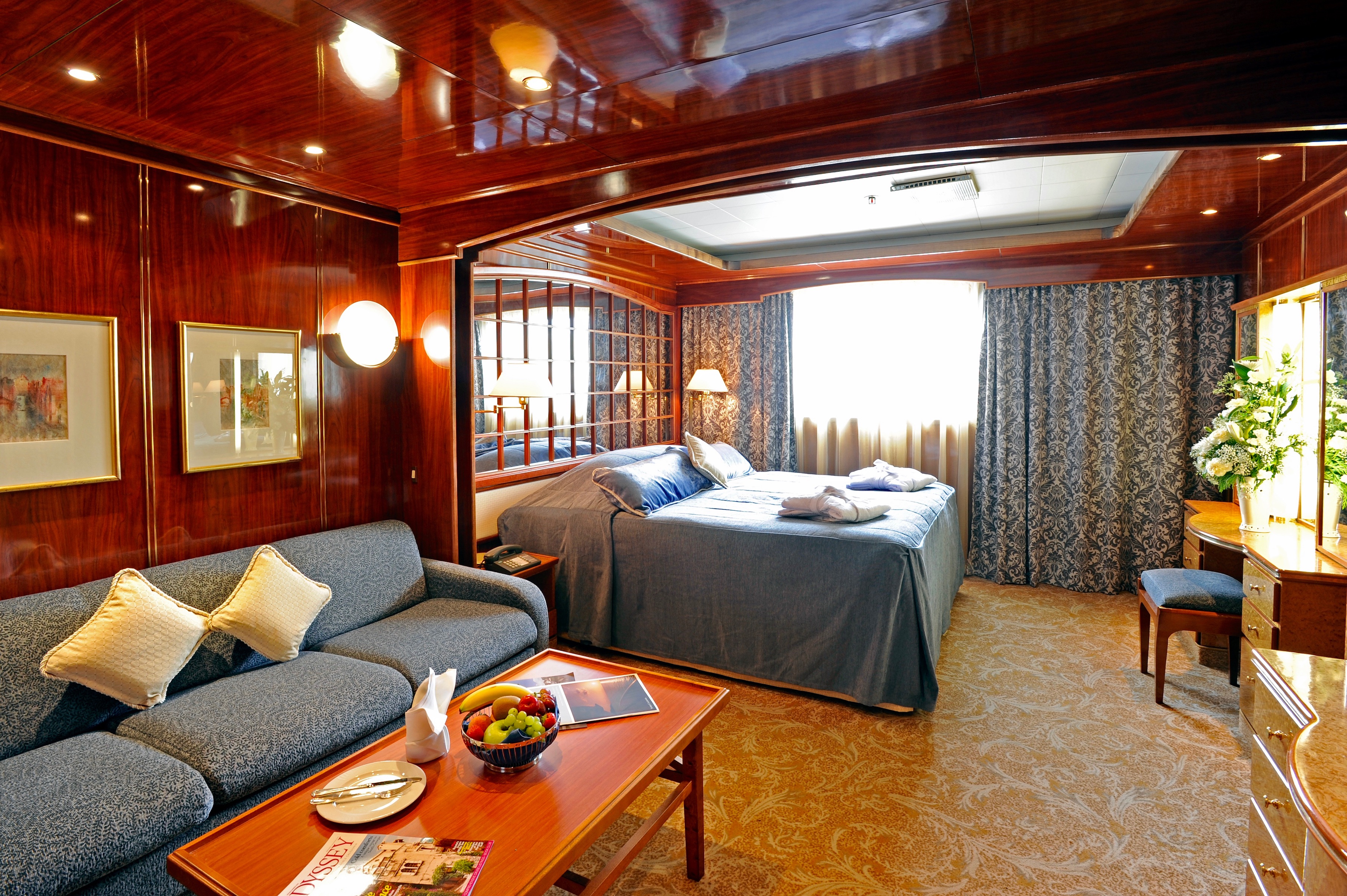 Island Sky - Ship Reviews & Cabin Guide | Swoop Antarctica